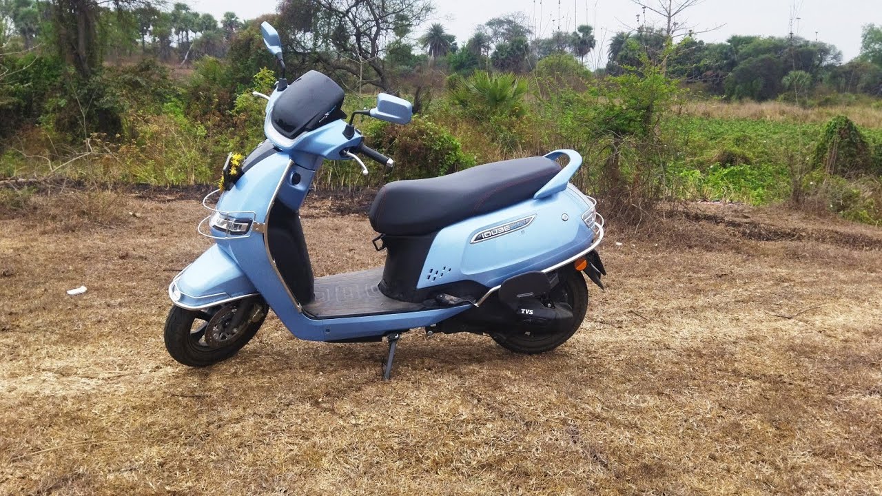 iqube full review | top speed | all features | must watch | #iqube #ev ...