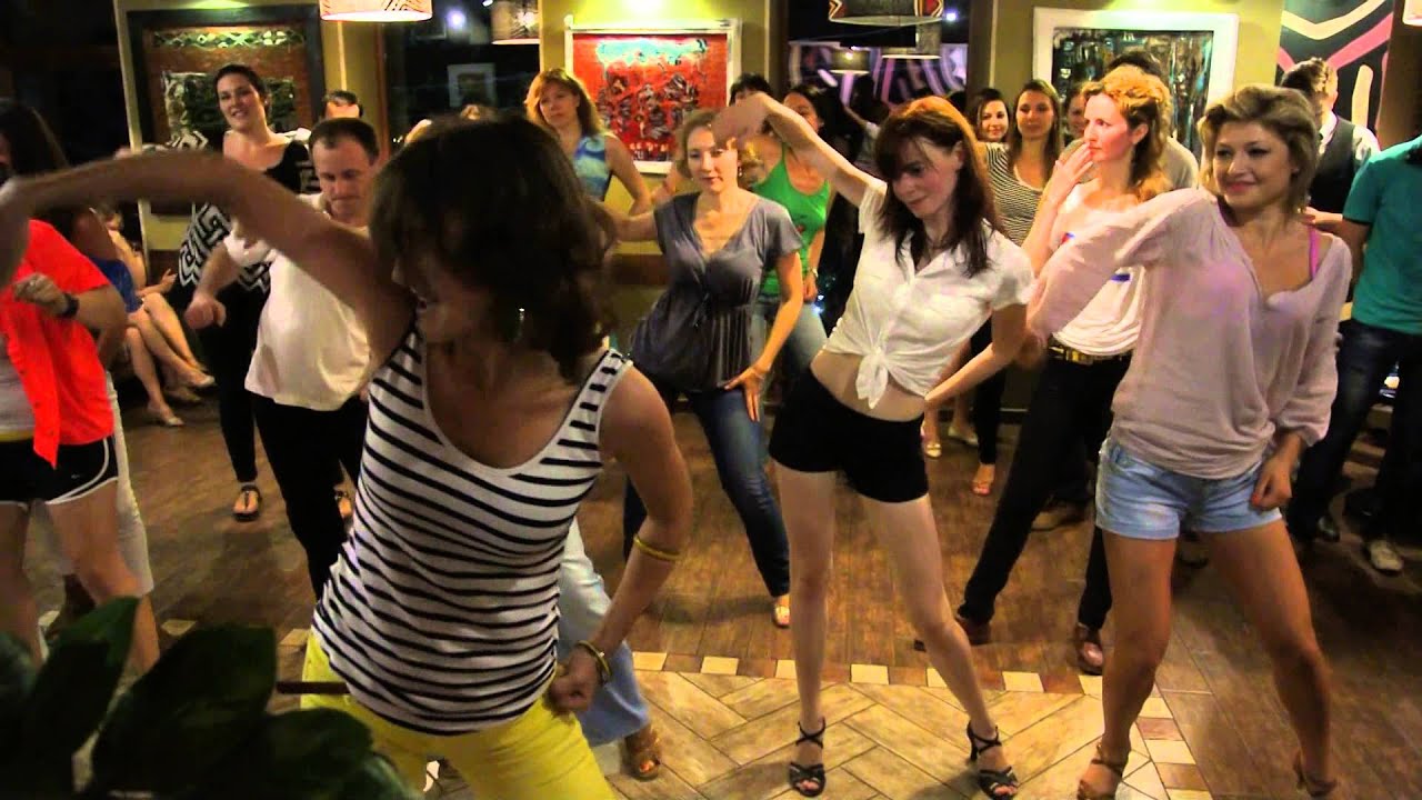 Reggaeton/ Latino Party, "Tucano-Coffee" 04/07/2014 - YouTube