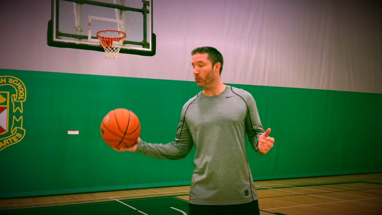 60 Second Lesson - How to Dribble: Behind The Back Dribble - YouTube