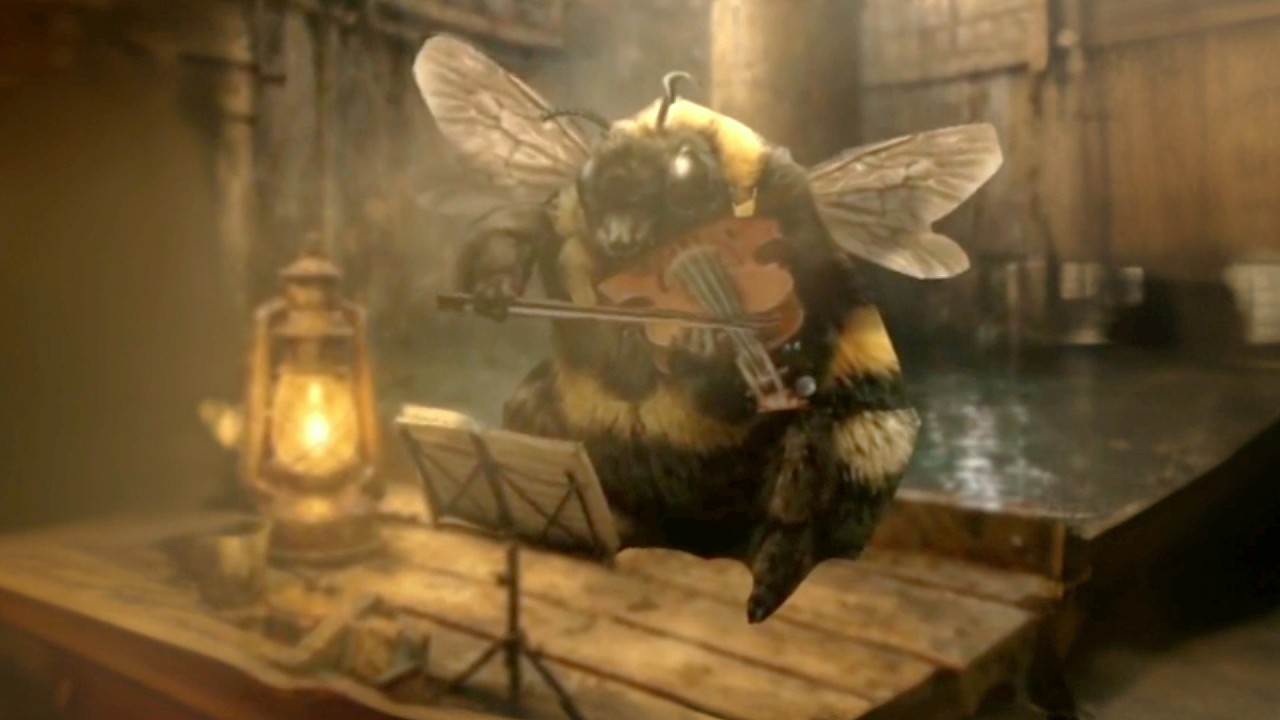 Fat Bee Playing Violin Meme | Bee Playing C418 - Aria Math - YouTube