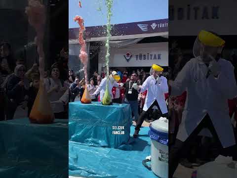 Selçuk Bayraktar ve Sümeyye Erdoğan Bayraktar dan köpük deneyi :)