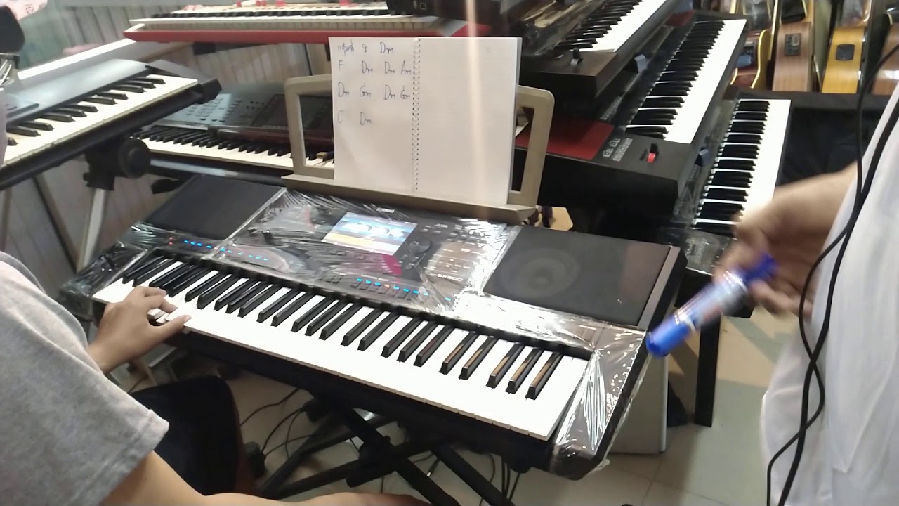 อ.ดาวสอนน้องระเบิดเดือนที่2 จับกลุ่มคอร์ดDm 6/6/2020 - YouTube