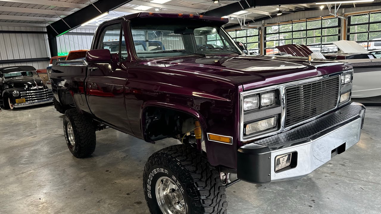 Yet another amazing square body short bed what will we do with it? Old ...