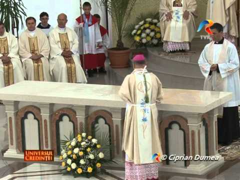 Sfintirea bisericii din Pildesti Neamt, Universul Credintei, TVR - YouTube
