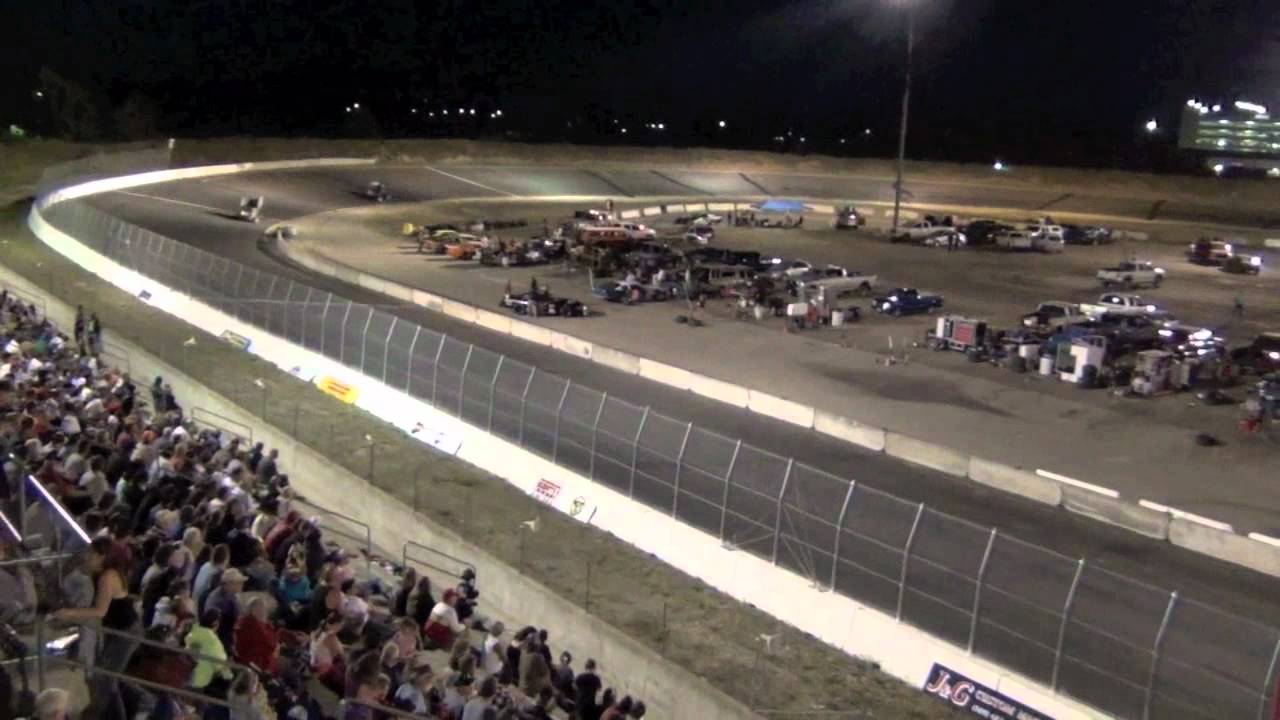 SCR Super Oval INSCA Winged Sprints Crash 7-23 - YouTube