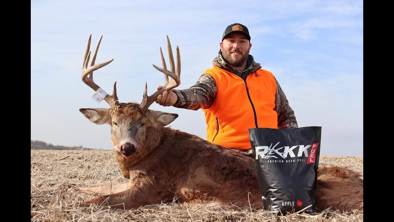 Iowa Gun Hunt 2021 (Big Buck Down with the .450 Bushmaster) - YouTube