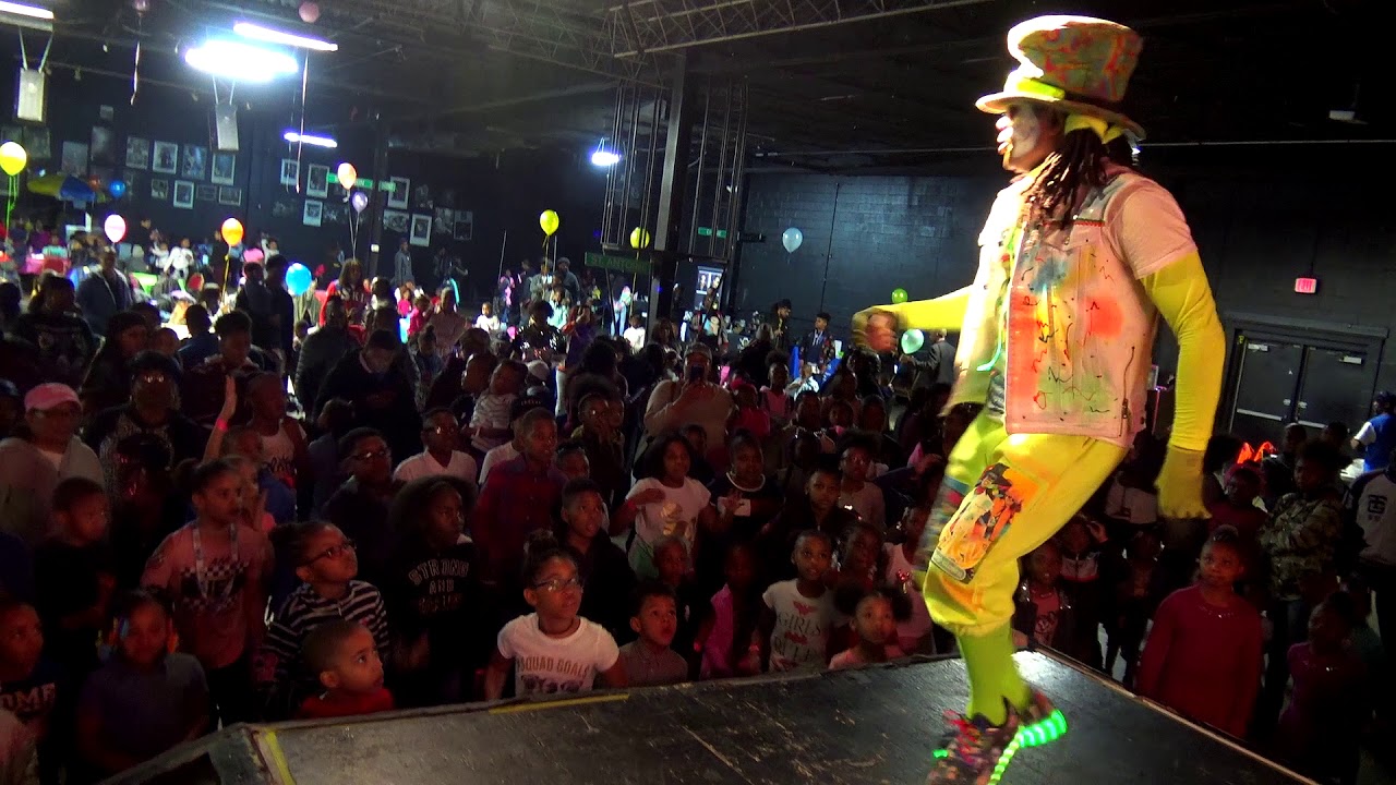 SMILEY SHOW - EASTER 4 19 19 - SMILEY THE HIP HOP CLOWN - YouTube Music