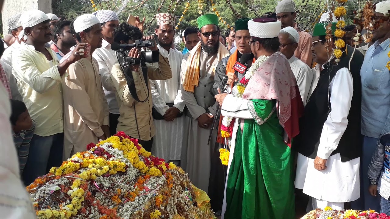 Karamat.Aulia.Allah in karnataka - YouTube