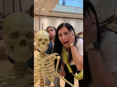 Prank with skeleton for mom#shorts - YouTube