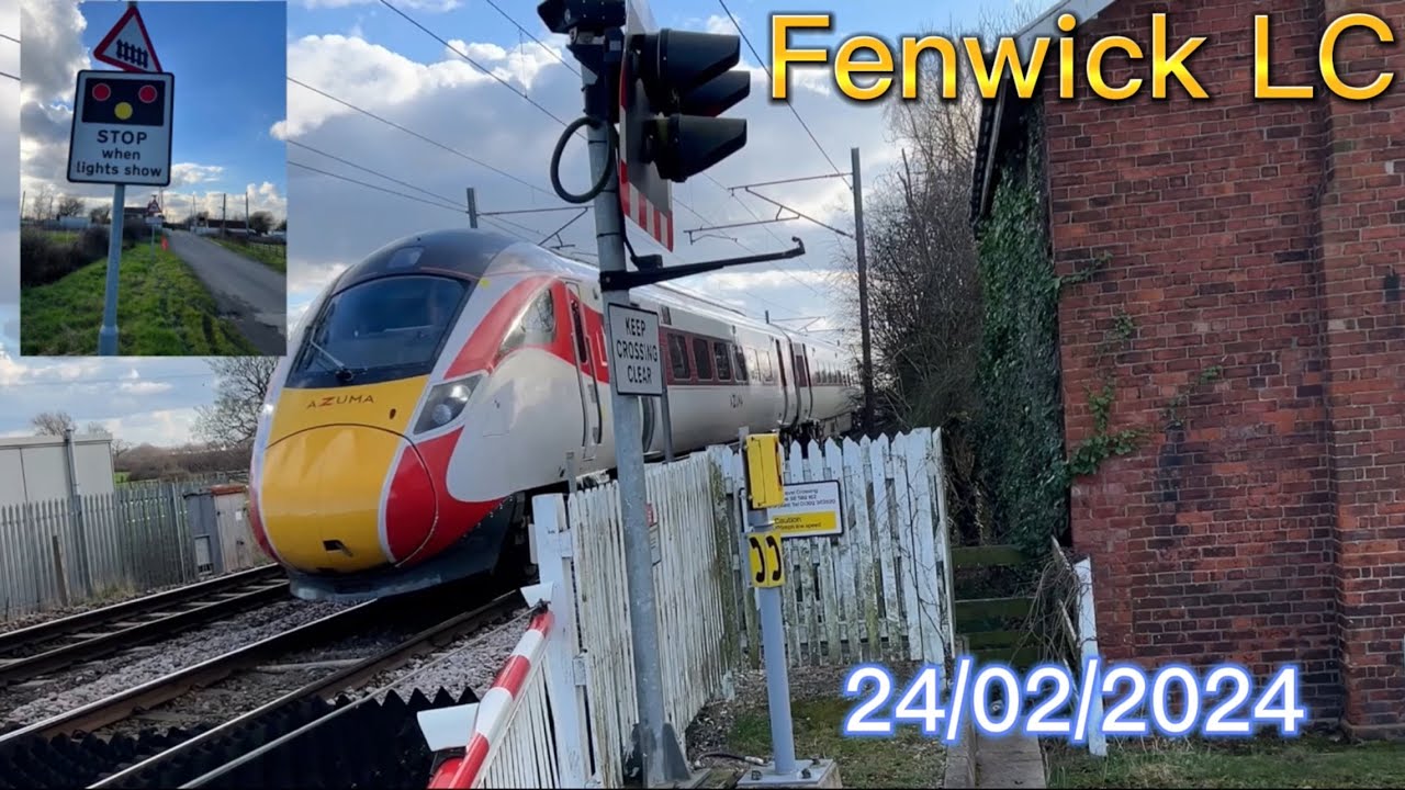 Fenwick Level Crossing 24/02/2024 - YouTube