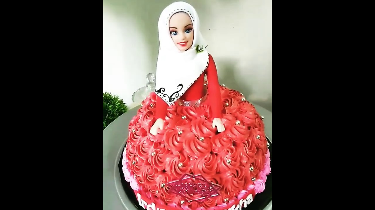 Barbie hijab cake - YouTube