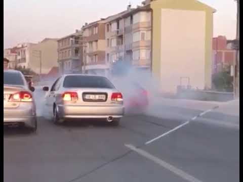 Honda Civic Duman Altı Lastik Yakma
