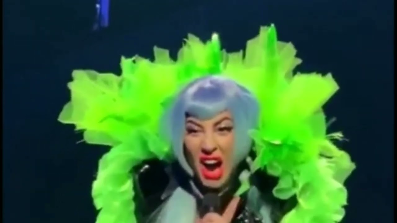 STAN TWITTER: Lady Gaga WTF - YouTube