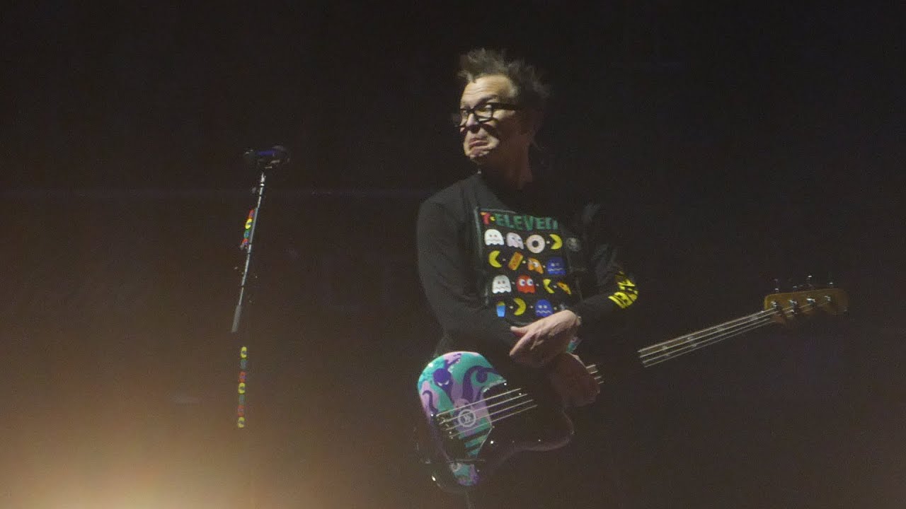 "Adam's Song" Blink 182@Madison Square Garden New York 5/19/23 - YouTube