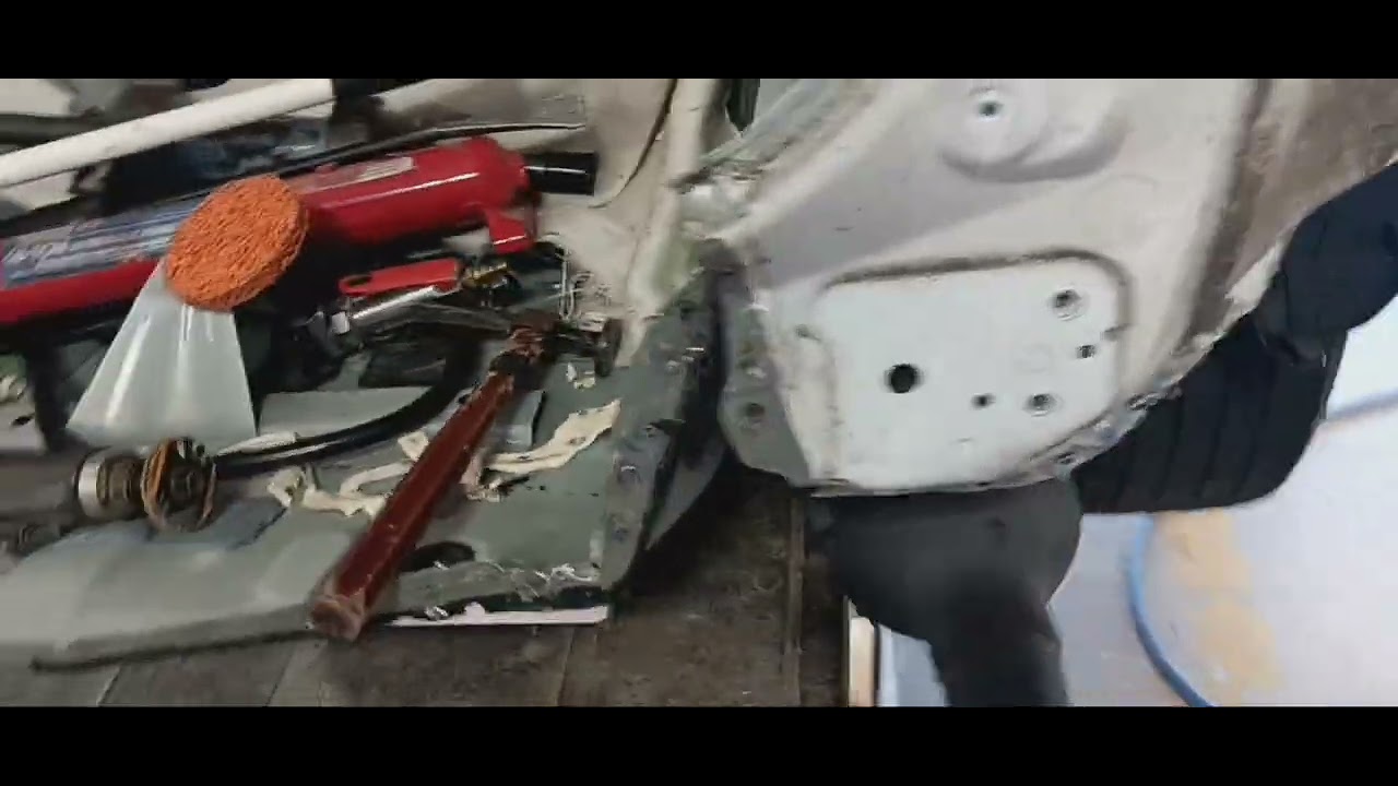 Toyota RAV4 XLE...... Back Door, Bumper, Rear Boddy Panel and Quater ...