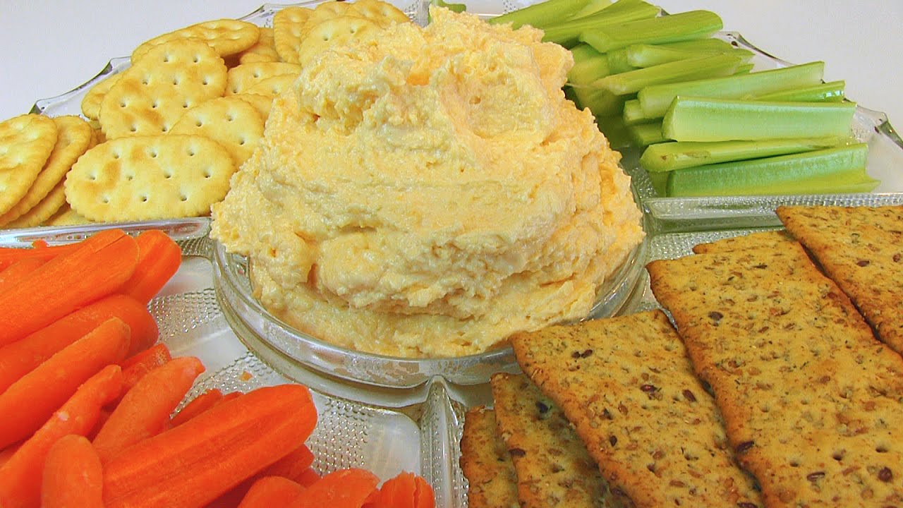 Betty's Garlic Beer Cheese - YouTube