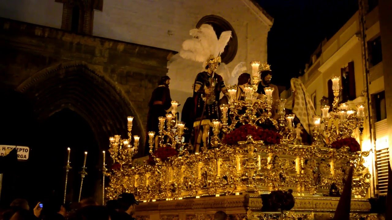 Entrada del misterio del Carmen Doloroso | Semana Santa de Sevilla 2016 ...