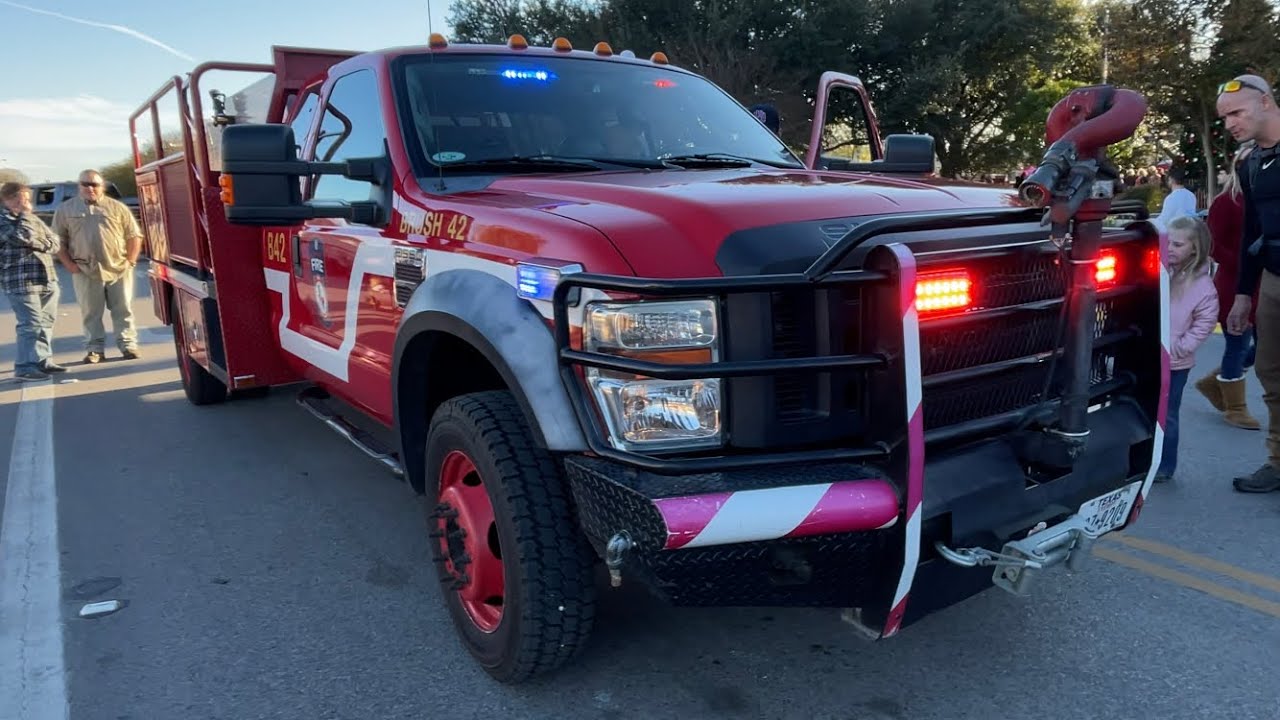Boerne Fire Department Brush 42 Full Walk Around With Lights - YouTube