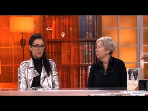 Eva Ras i knjiga \