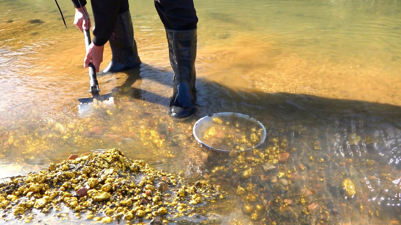 Gold Rush & Gold Record! New Rich Gold Deposit! - YouTube