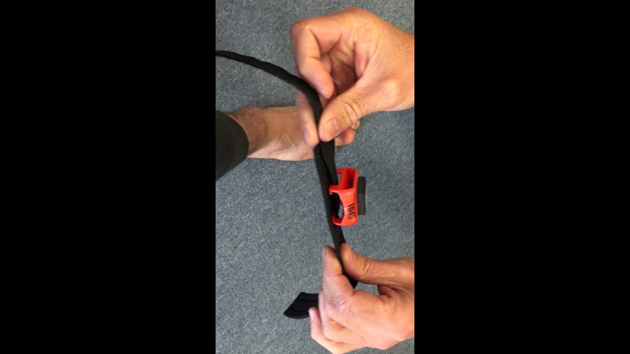 How to correctly prepare and wear a Chronotrack timing chip - YouTube