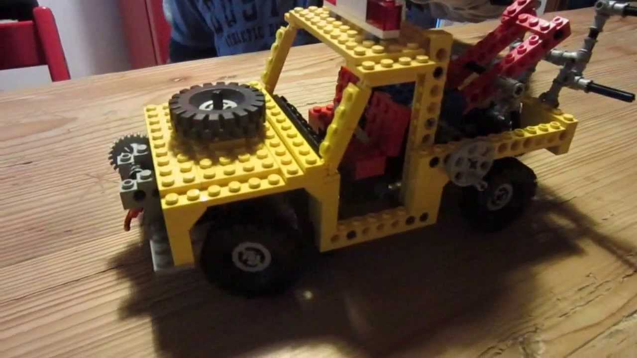 LEGO 8846 - YouTube