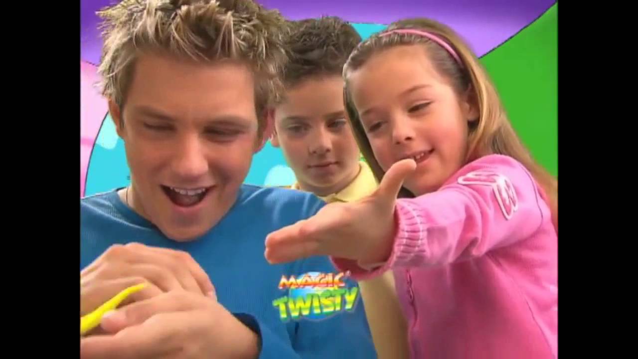 Kidzone - Magic Trick Twisty Fuzzy Worm - YouTube