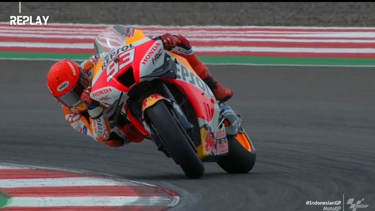 MARQUEZ SUPER SLIDE IN Q1 MOTOGP MANDALIKA - YouTube