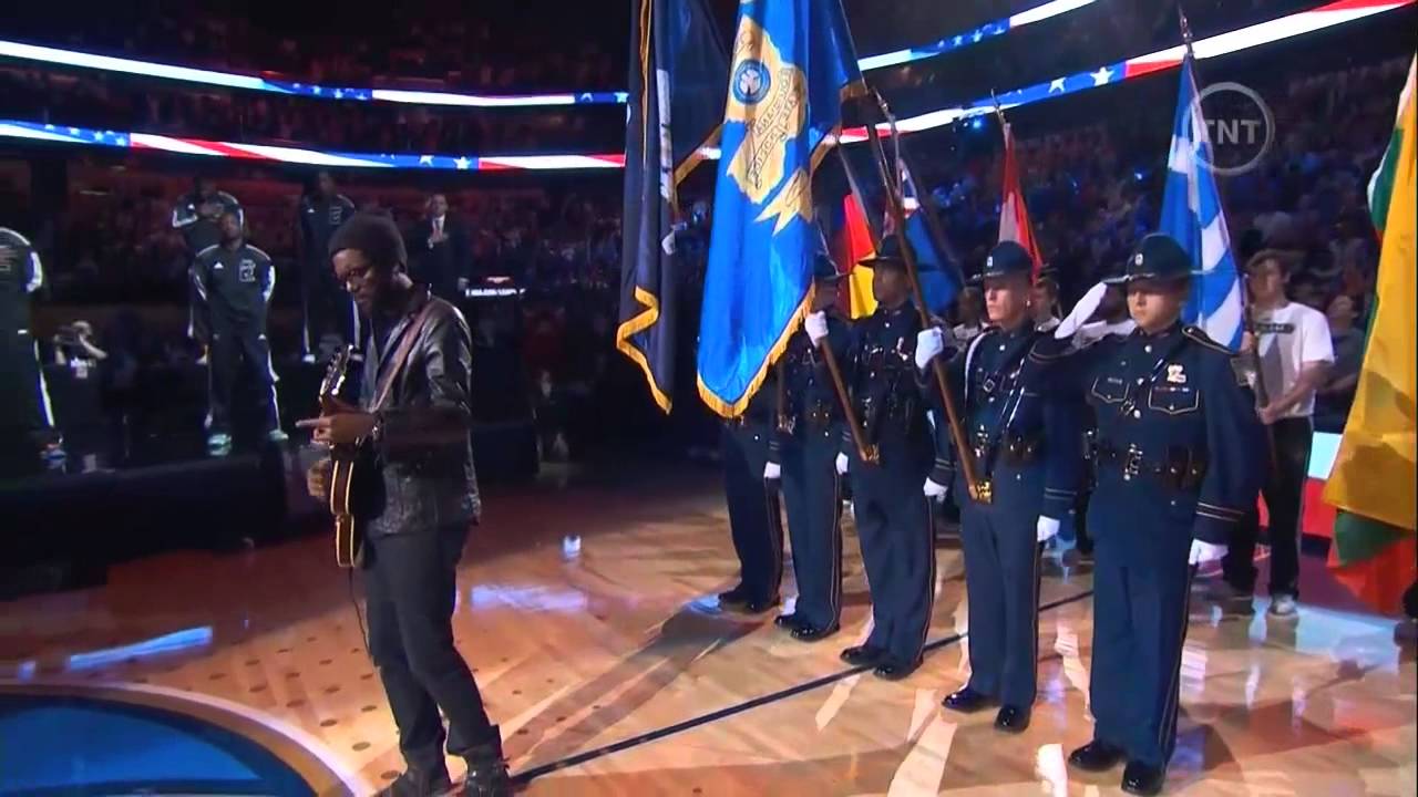 Gary Clark Jr performs the National Anthem at the NBA All-Star Game ...