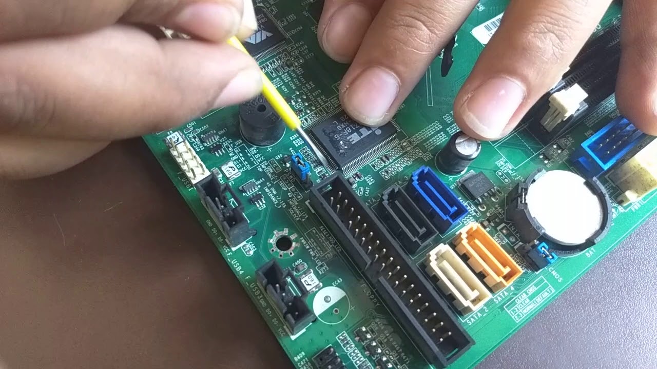 How to Troubleshoot a Dead Intel Motherboard(Sai Computer) - YouTube