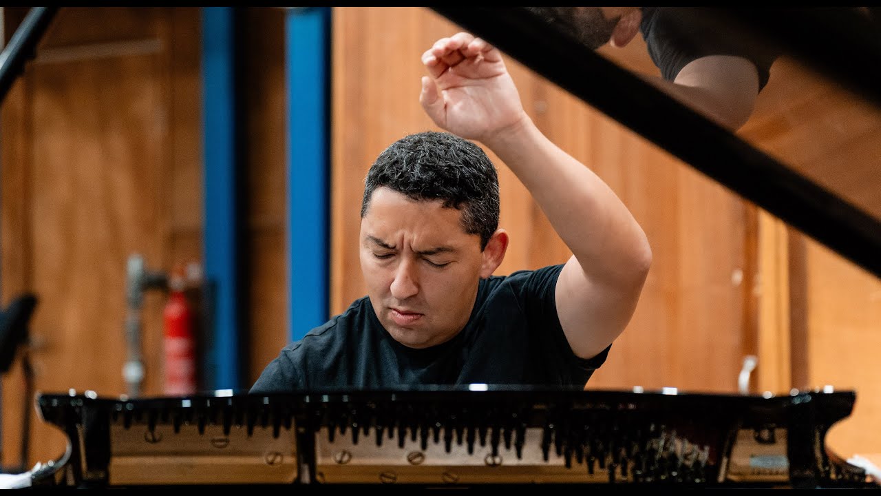 József Balog: Viennese Romance | Recording Session - YouTube