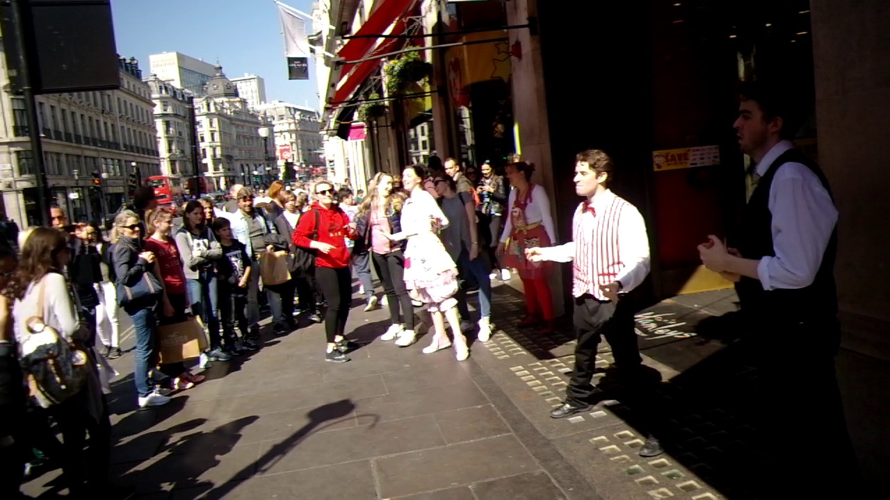 Hamleys London staff dance - YouTube