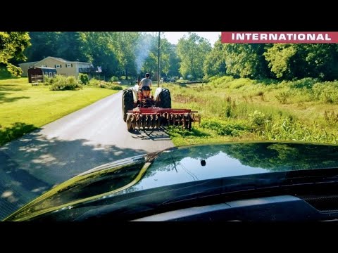 Hauling home my latest purchase! - IH 8FT Transport Disc - YouTube