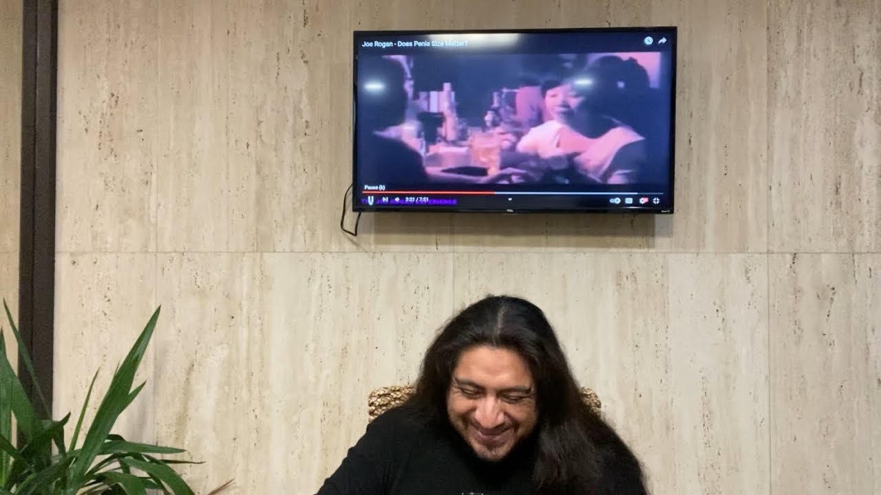 Does Size Matter? (REACTION) - YouTube