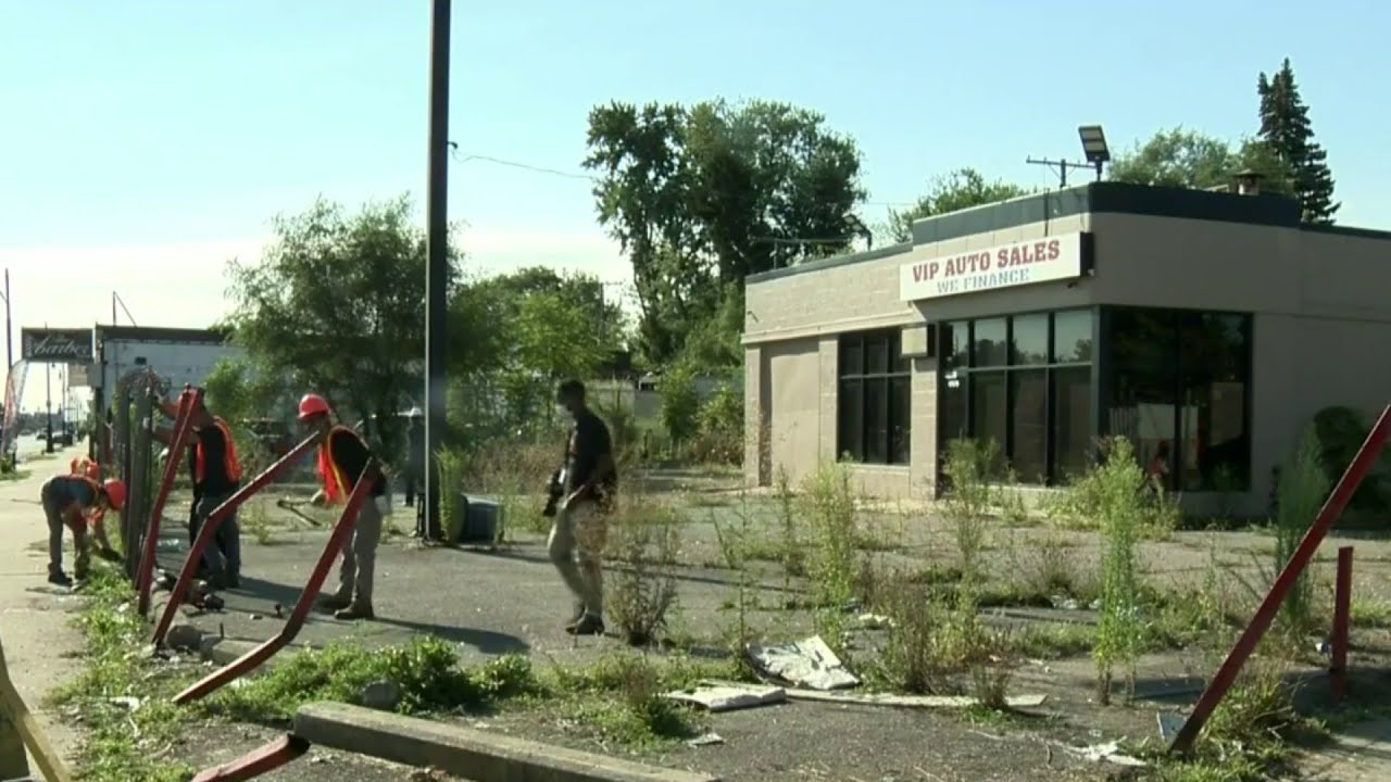 Blight removal mission in Detroit aims to boost city's appearance - YouTube