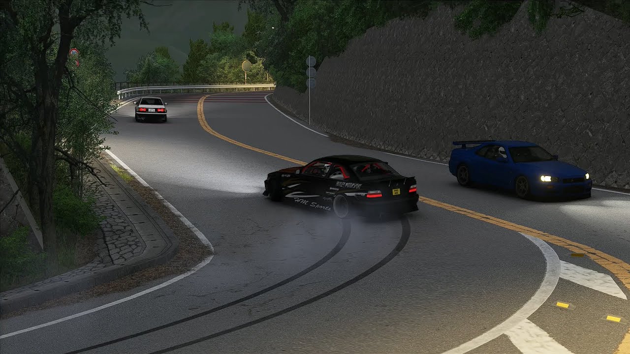 street drift hakone nanamagari 1993 with traffic - YouTube