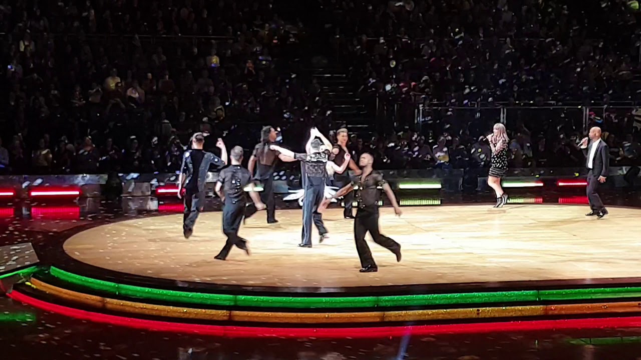 Strictly Come Dancing at The O2 - 09/02/19 - Finale and Judges dances ...
