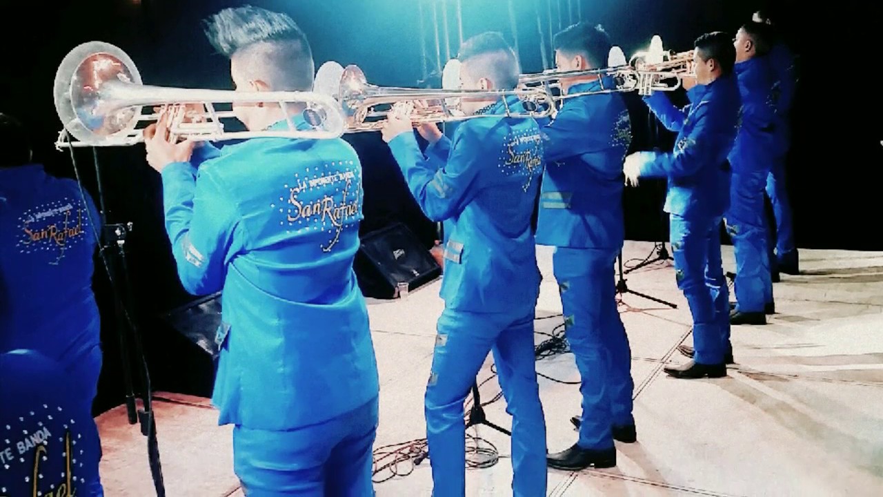 LA IMPONENTE BANDA SAN RAFAEL - LA MAS ROMANTICA - YouTube