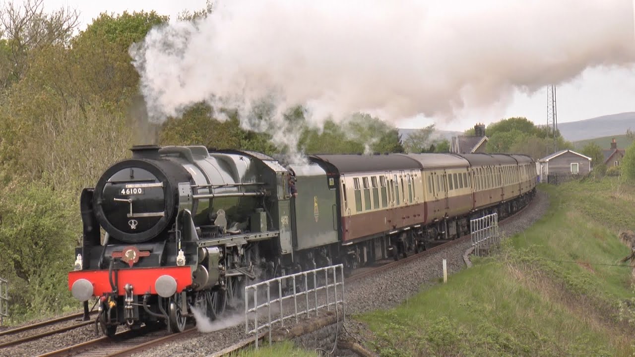 LMS 46100 on The Fellsman Stops for water on the return leg at Horton ...