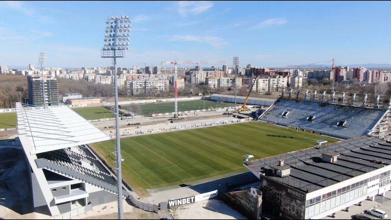 Работата по Трибуна Спортклуб и Южната трибуна на Лаута напредва - YouTube