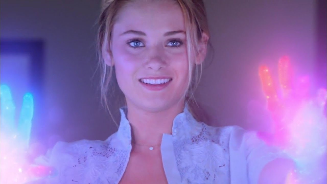 Karolina Dean - All Powers & Abilities Scenes (Marvel's Runaways S01 ...