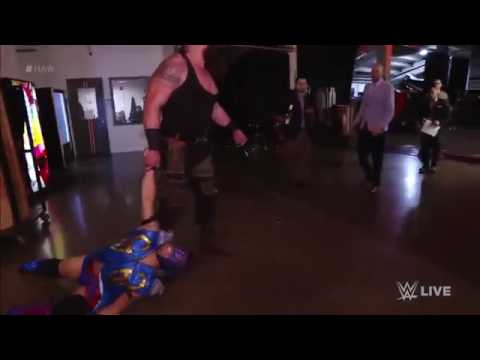 WWE RAW 17/4/2017 - Big Show attacks Braun strowman and destroys him ...
