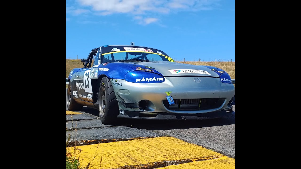 Comeback Season for the mighty MX5 - YouTube