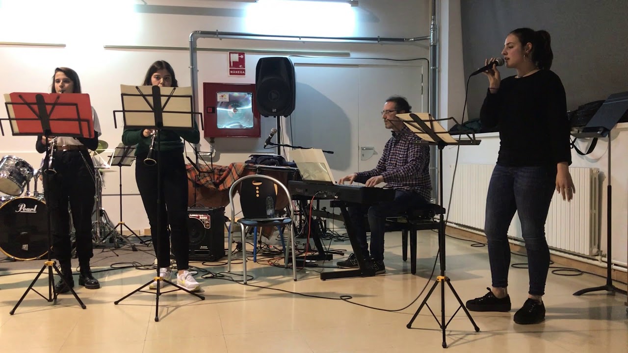 Ona and Young Jazz Band perform Rehab by Amy Winehouse - YouTube