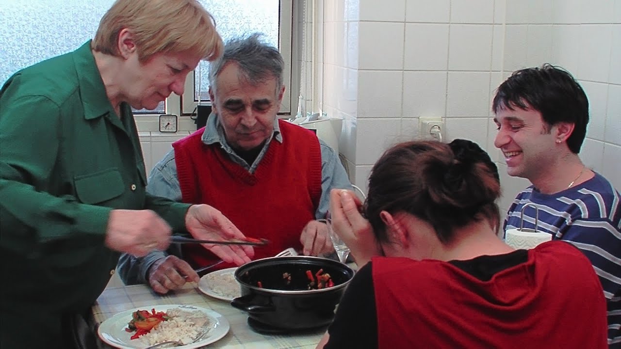 Home Game [NL Trailer] - YouTube