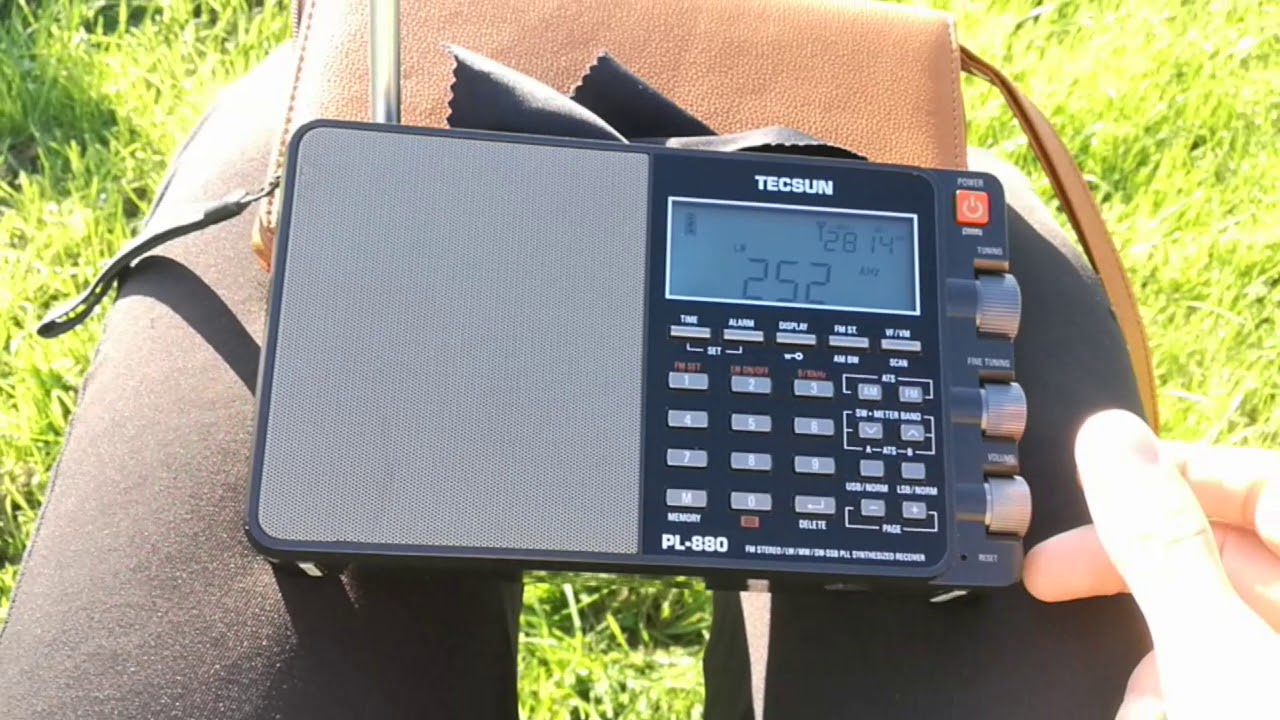 252 kHz AM RTÉ Radio 1 - YouTube