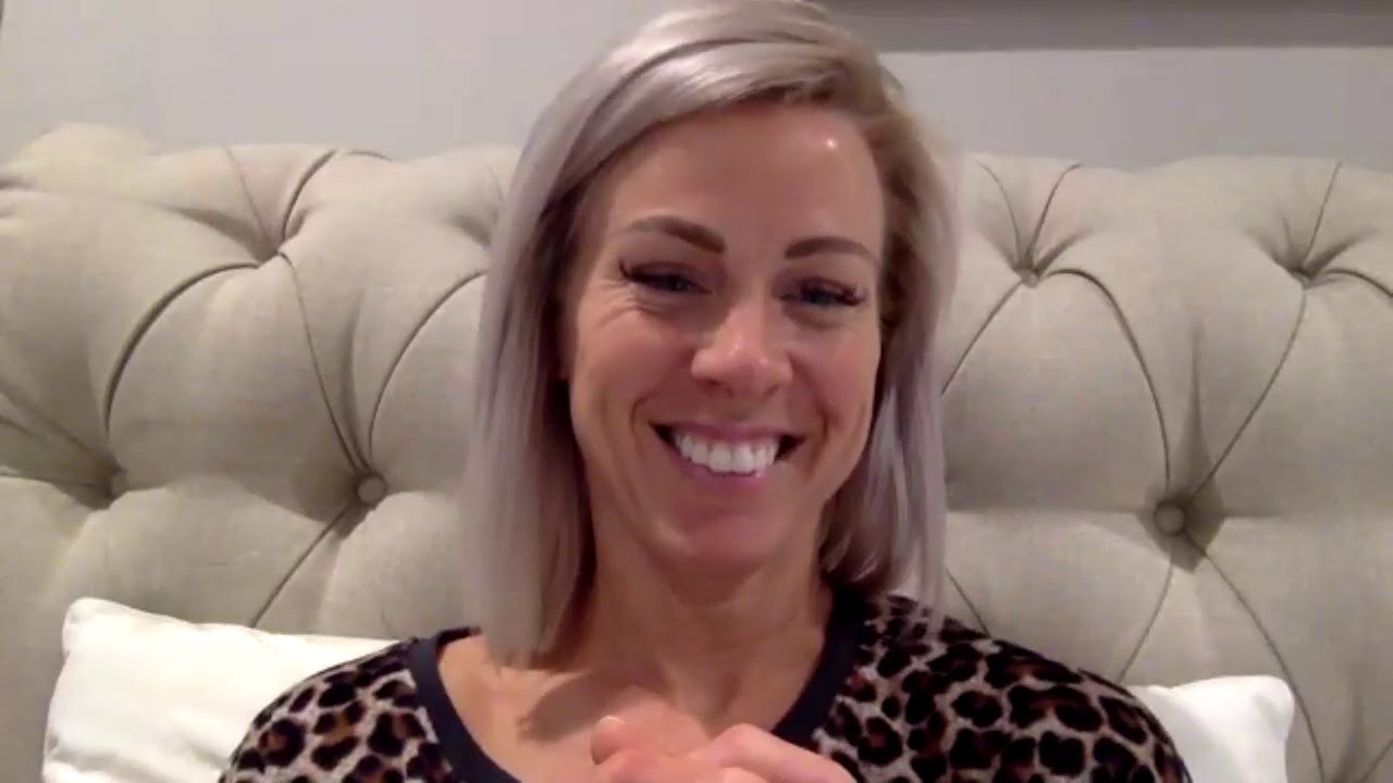 Team Huddle w/ Erin Tweed - YouTube