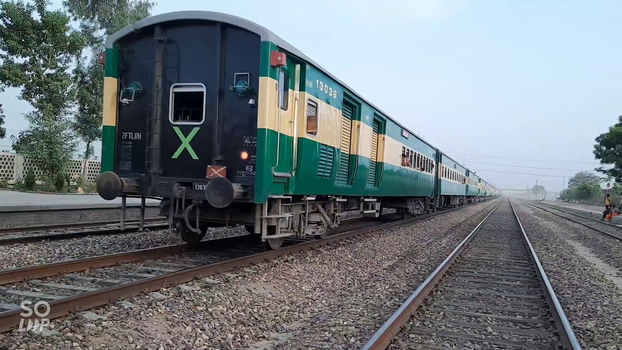 8 dn tezgam express ¦ Hgmu the monster | Pakistan railway - YouTube