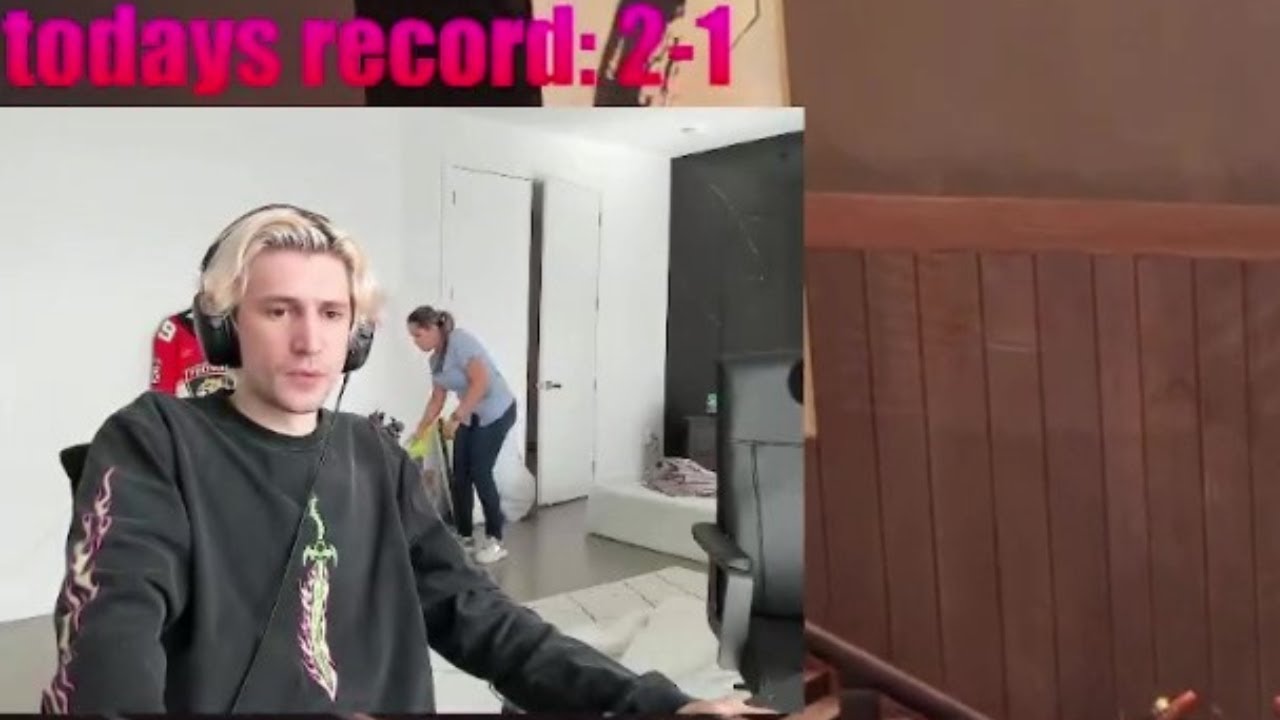 It's So Funny Watching xQc Having to Act Normal with Maids in his Room ...