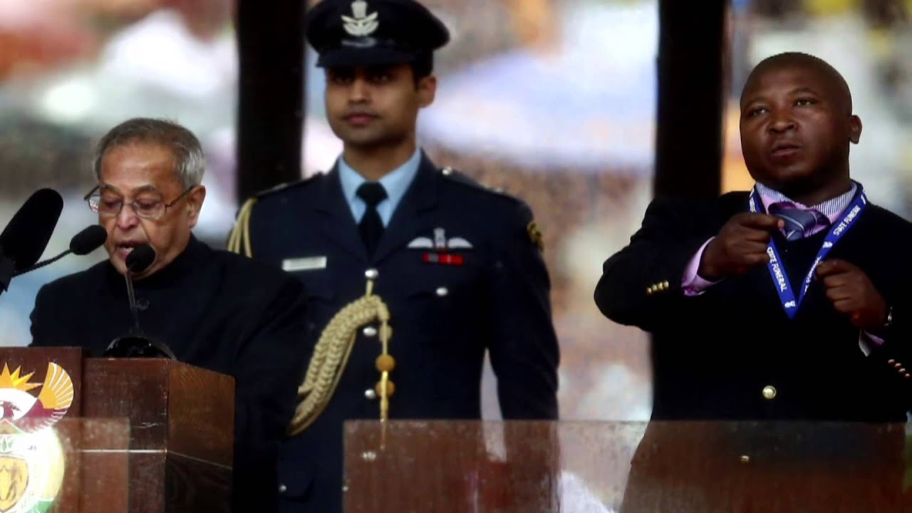 'Fake' interpreter at Mandela memorial was hallucinating - YouTube